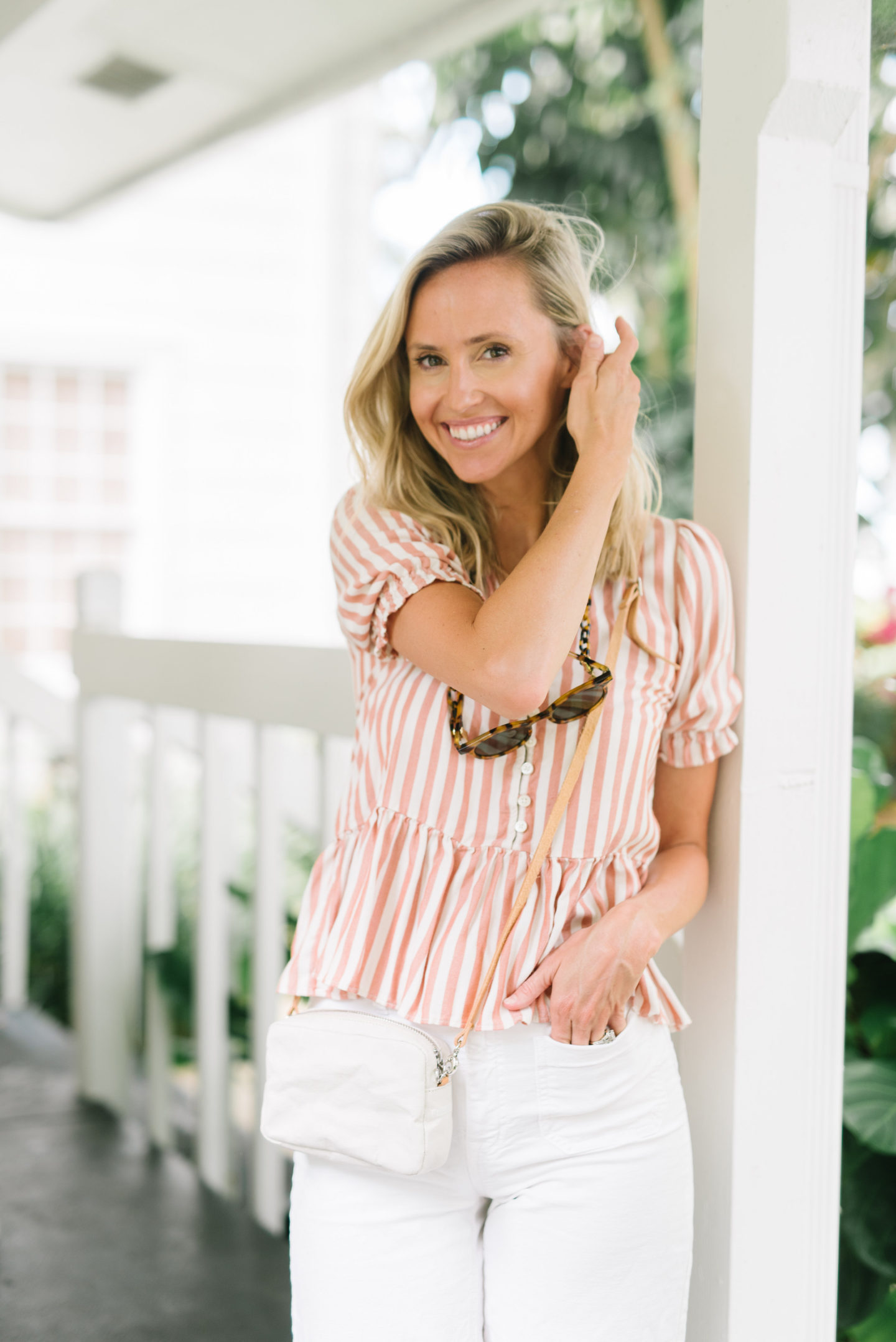 5 relatable mom style looks with Uashmama - Sarah Tucker